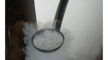 Liquid nitrogen demonstrations — Science Learning Hub