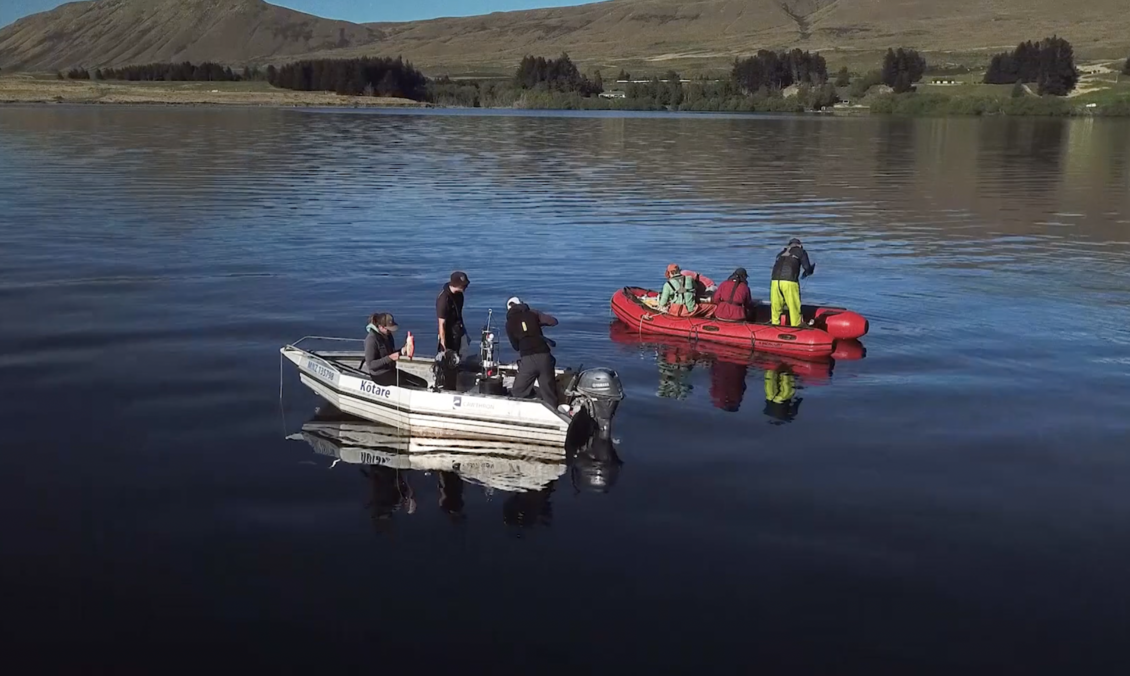 Collecting samples from a lake — Science Learning Hub